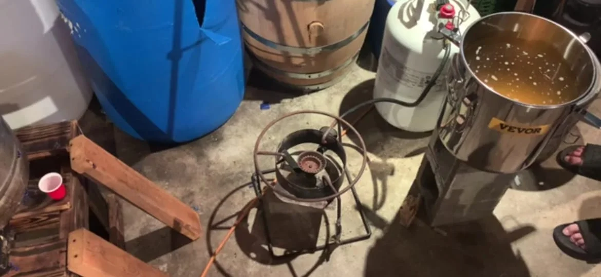 Big Eaze reviews the $87.99 VEVOR Still - VEVOR Blog