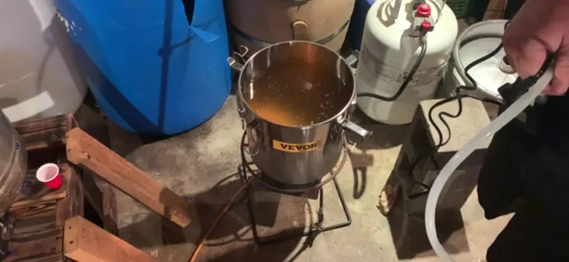 Big Eaze reviews the $87.99 VEVOR Still - VEVOR Blog