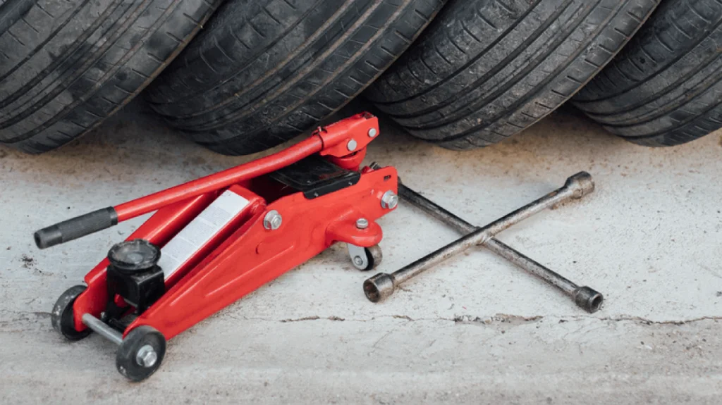 Gato para automóvil de 3 toneladas: ¿Elegiría un gato de piso o un gato ...