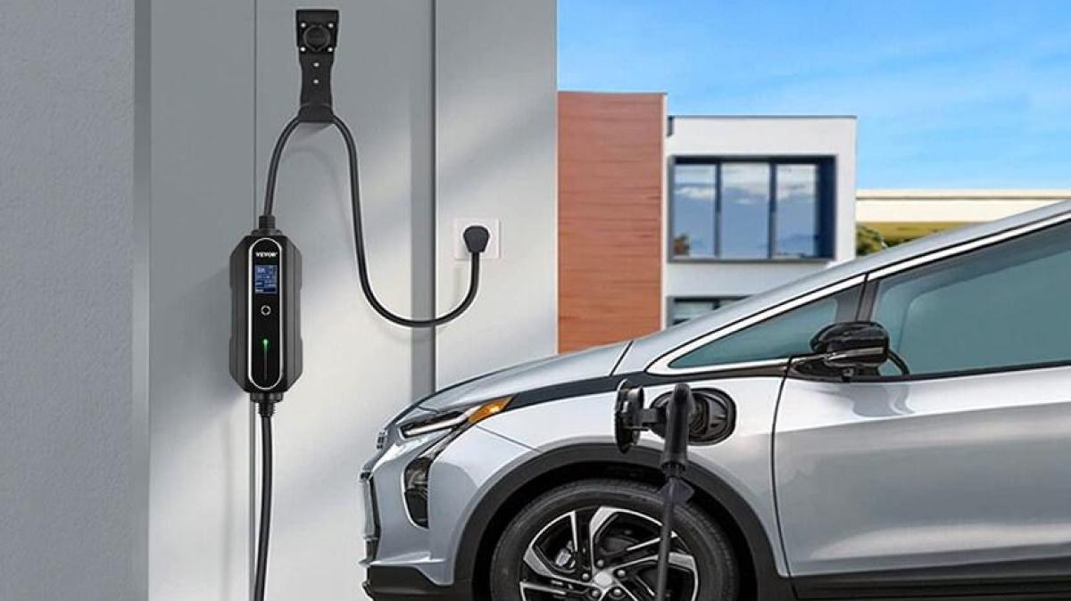 How to Choose the 5 Best Portable EV Chargers for 2024 - VEVOR Blog