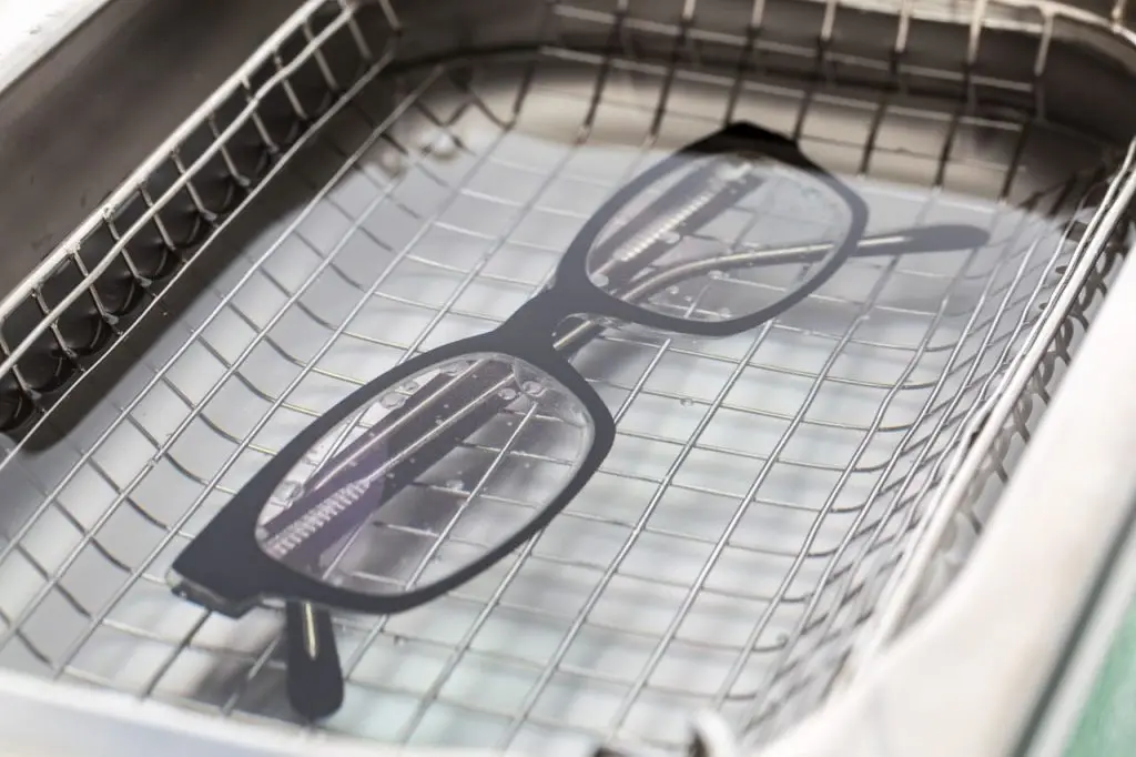 VEVOR's Ultrasonic Magic: Glasses Cleaning Pro Tips - VEVOR Blog
