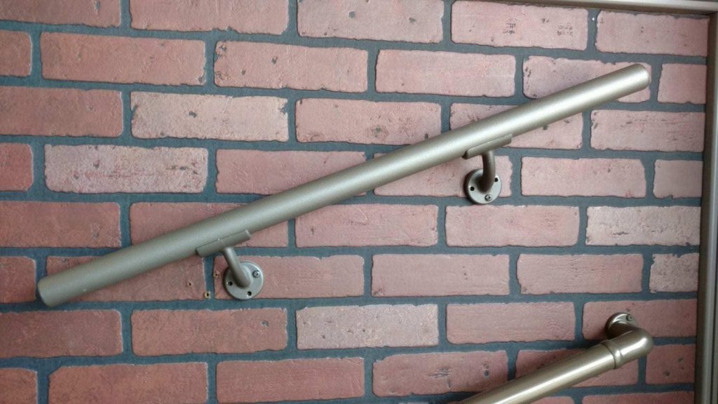 6 Inspirational Wall-Mounted Handrail Ideas of 2024