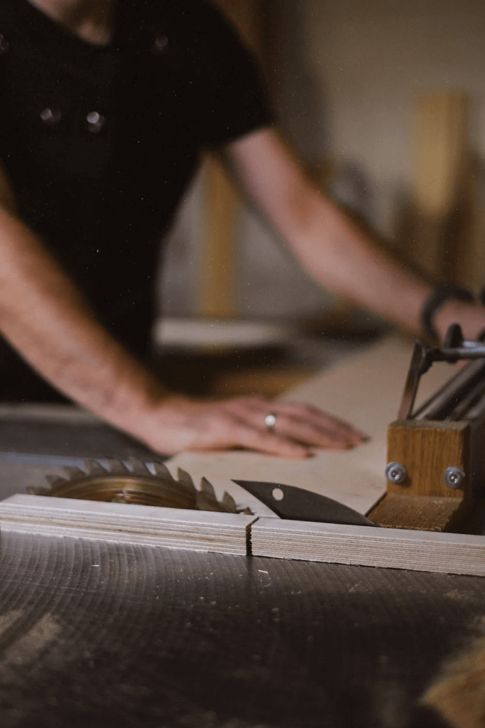 Miter Saw vs Table Saw: Which is Right for You? - VEVOR Blog