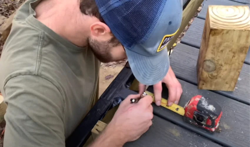 Demystifying A Hands-On Approach to DIY Cable Railing - VEVOR Blog