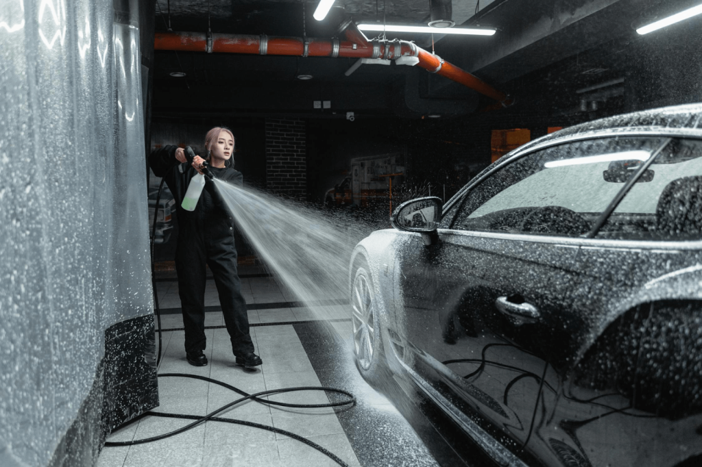 A Comprehensive Guide on How to Use a Pressure Washer - VEVOR Blog