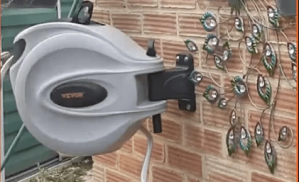 retractable hose reel Archives - VEVOR Blog