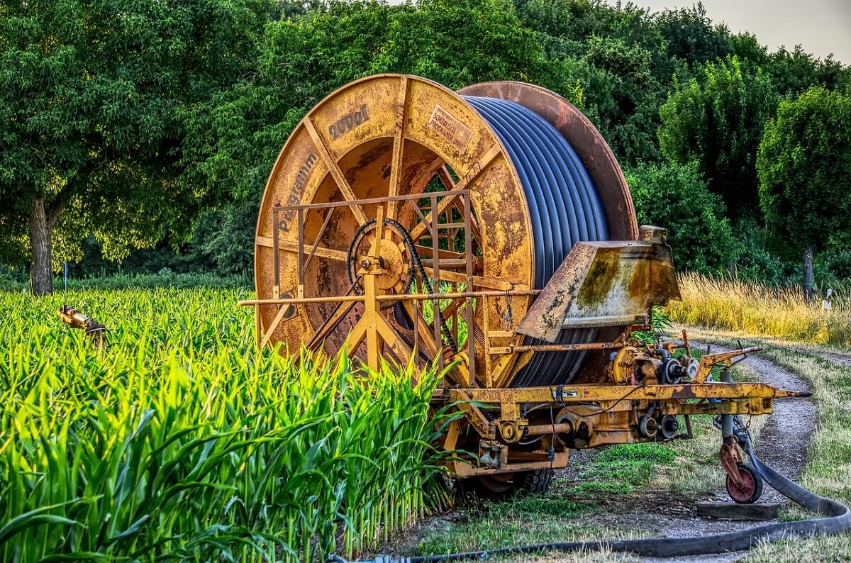 Best 5/8 Retractable Garden Hose Reel: A Complete Review - VEVOR Blog