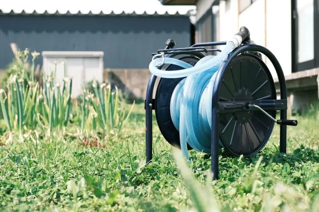 Ultimate Guide to Choosing the Best Retractable Garden Hose Reel ...