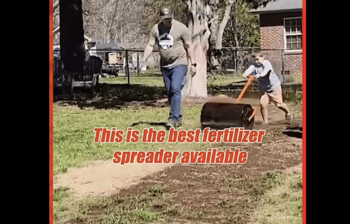 VEVOR Compost Spreader For A Healthy & Vibrant Lawn - VEVOR Blog