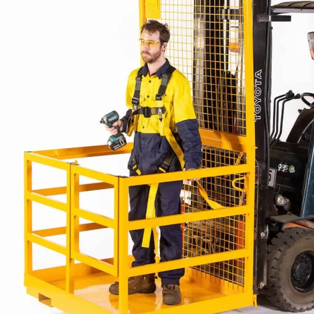 Everything You Need to Know About Forklift Cage - VEVOR Blog