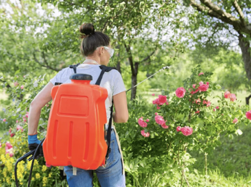 Best 4 Gallon Backpack Sprayer Battery of 2024 - VEVOR Blog