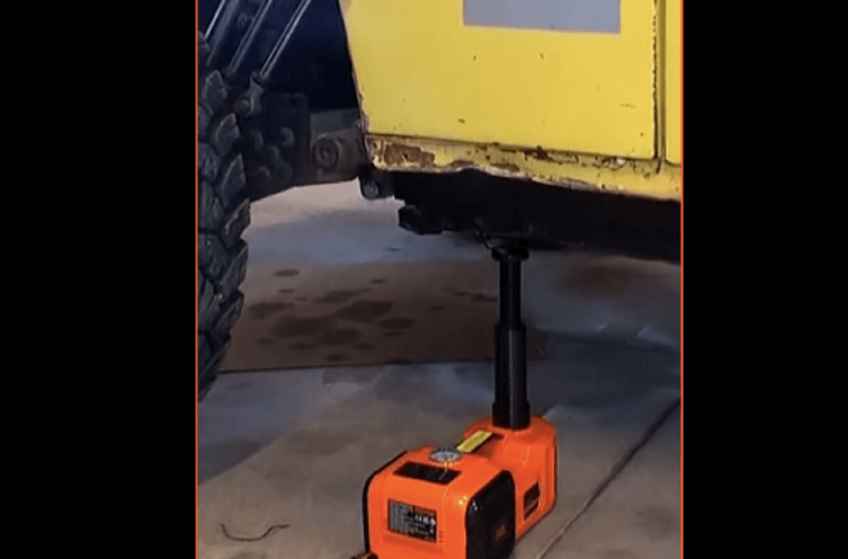 VEVOR Electric Hydraulic Car Floor Jack For All Your Vehicle Needs ...
