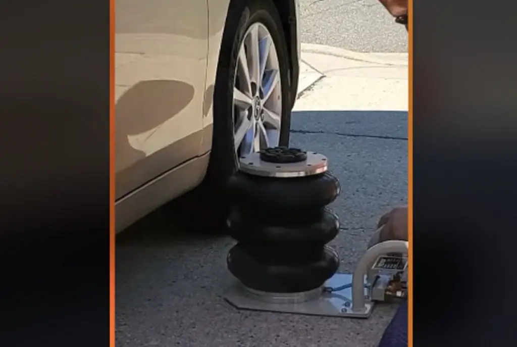 pneumatic lifting Archives - VEVOR Blog