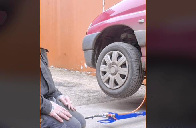 VEVOR Air Jack To Do Fast Lifting Tasks Effortlessly - VEVOR Blog