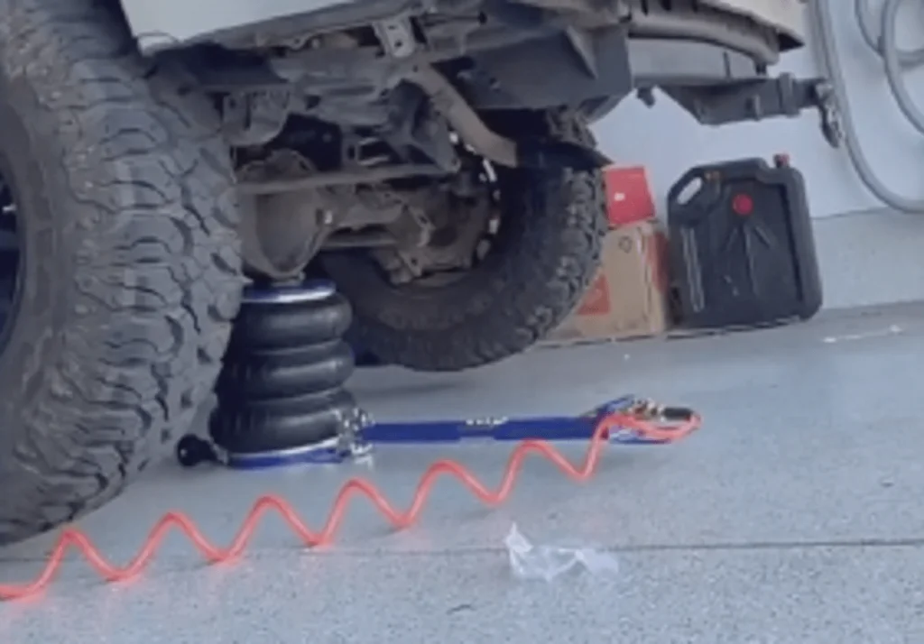 VEVOR air jack Archives - VEVOR Blog