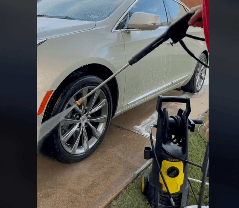 VEVOR Electric Pressure Washer To Achieve Deep Cleaning - VEVOR Blog