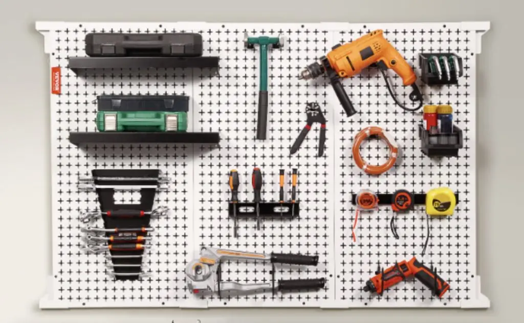 What is a Pegboard? Learn How It Works - VEVOR Blog