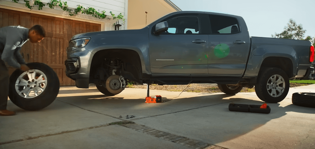 Effortless Tire Changes with the VEVOR Electric Car Jack - VEVOR Blog
