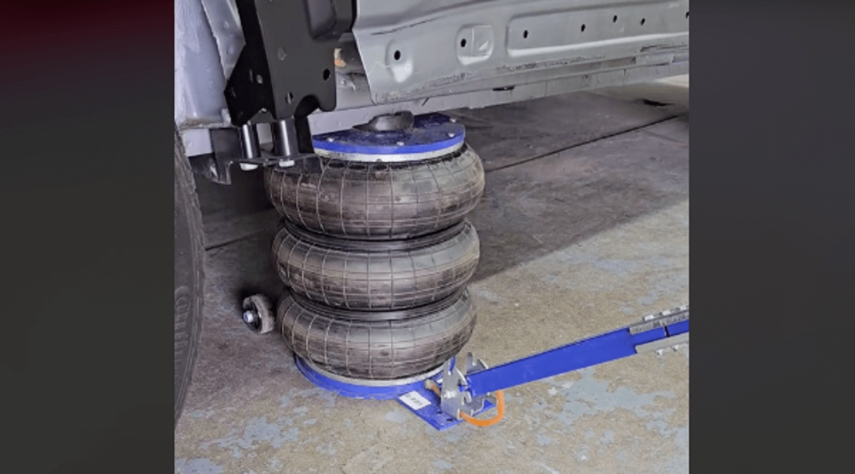 VEVOR Air Jack To Achieve Effortless Lifting of Your Car - VEVOR Blog