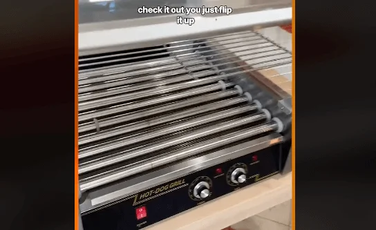 Dégustez de délicieux hot dogs avec le meilleur rouleau à hot-dogs en ...