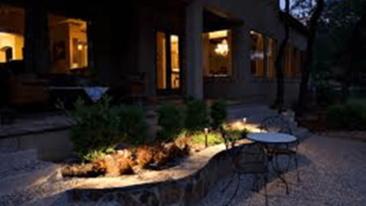 Outdoor Lighting Guide: Benefits, Types & Best Trends 2025